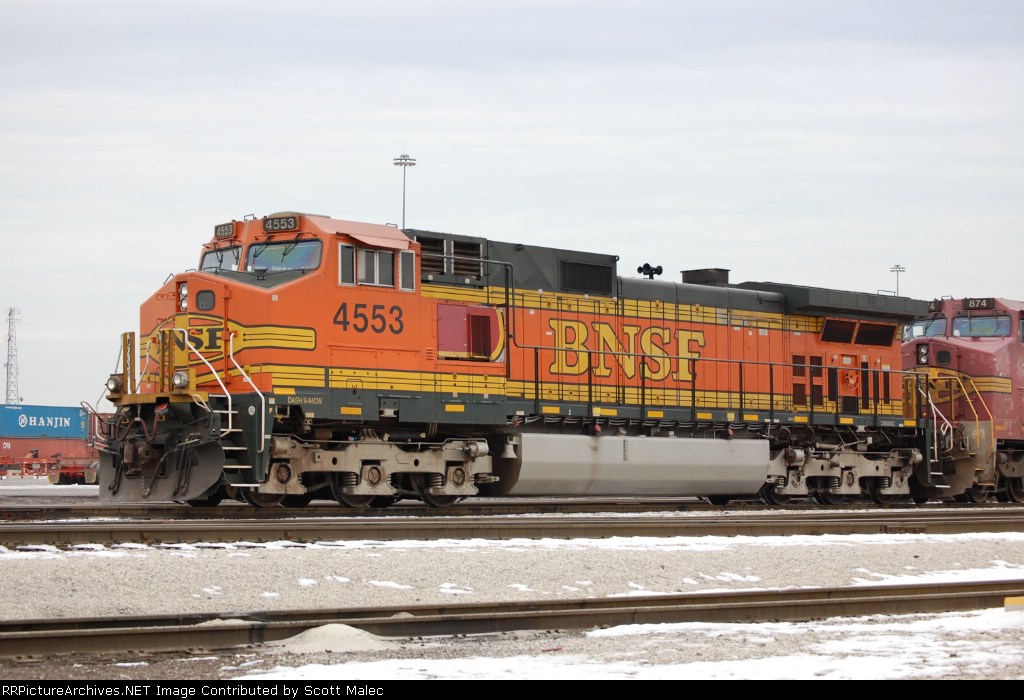 BNSF 4553